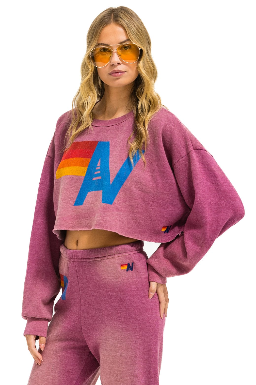 VINTAGE LOGO CROPPED CREW SWEATSHIRT RELAXED - FADED BERRY - Aviator Nation