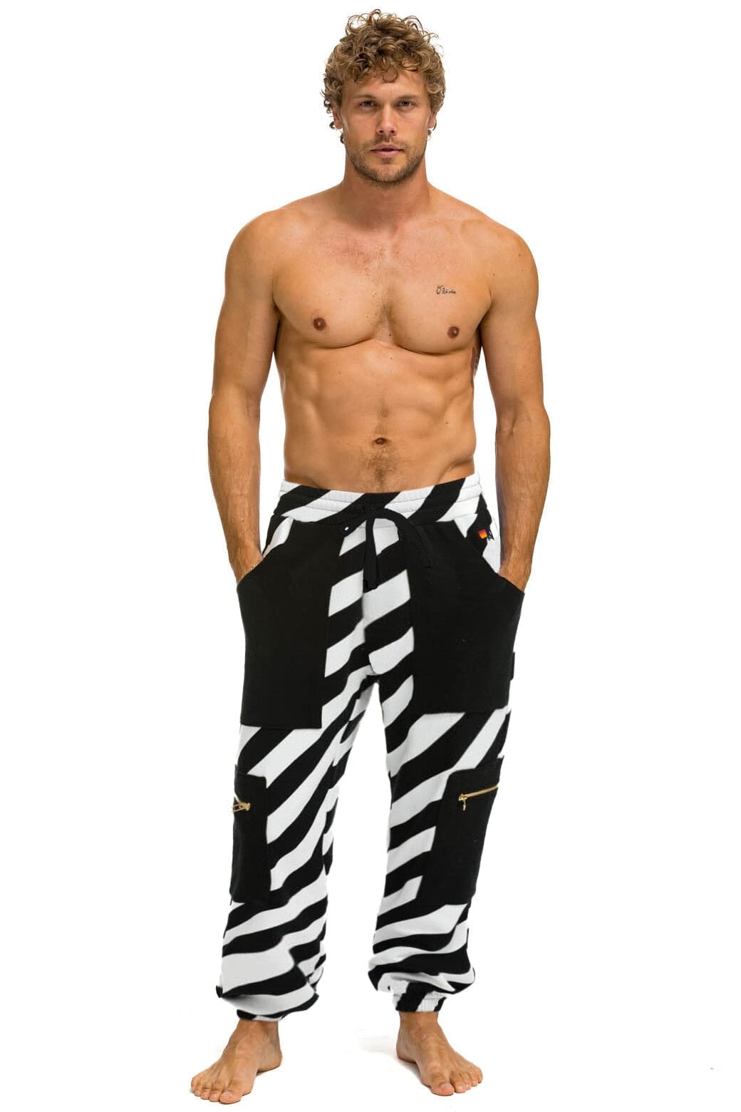 CAUTION SMILEY 2 EMBROIDERY CARGO COLOR BLOCK SWEATPANTS - BLACK // WH ...